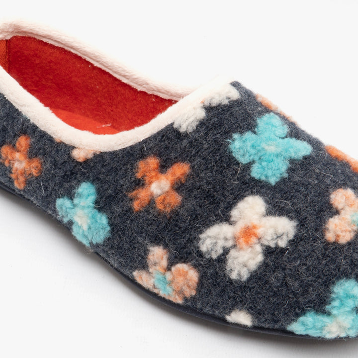Shop Sleepers Slippers For Indoors | HouseOfSlippers.co.uk – House Of ...